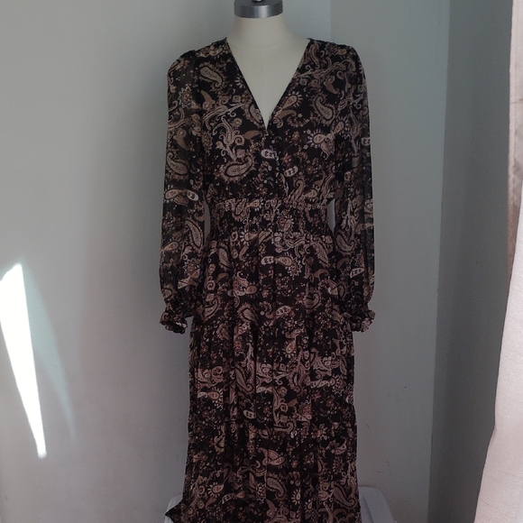 Dress Forum | Dresses | Dress Forum Womens Maxi Dress Sz S Dark Floral ...